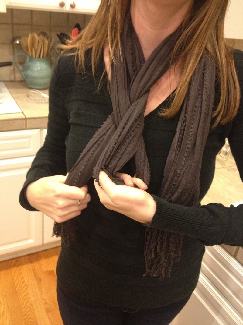 How To Tie A Slip Knot Scarf