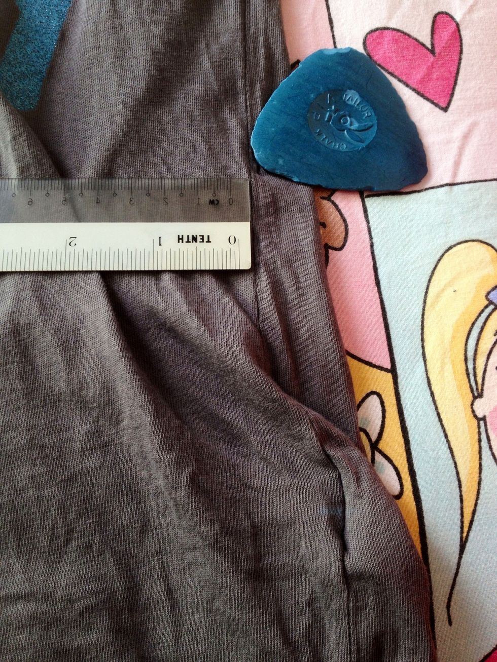 How to make your own scrunched t-shirt - B+C Guides