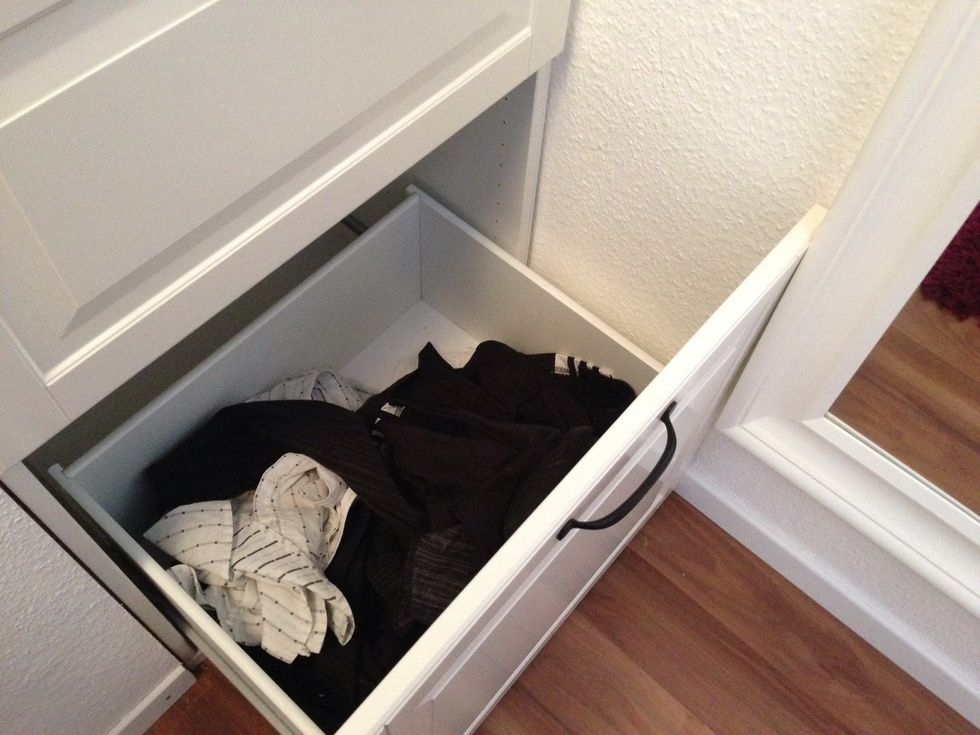 How to build a (fake) laundry chute in your bedroom - B+C Guides