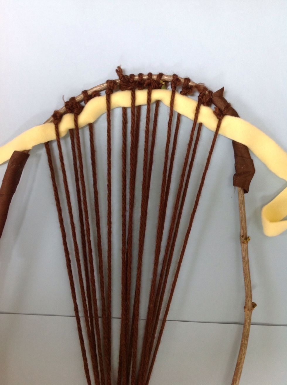 How to weave a tree on a tree branch loom. - B+C Guides