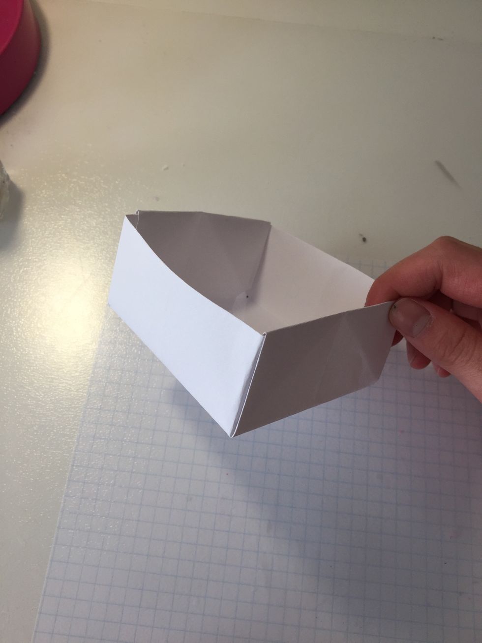 How to make a diy origami box - B+C Guides