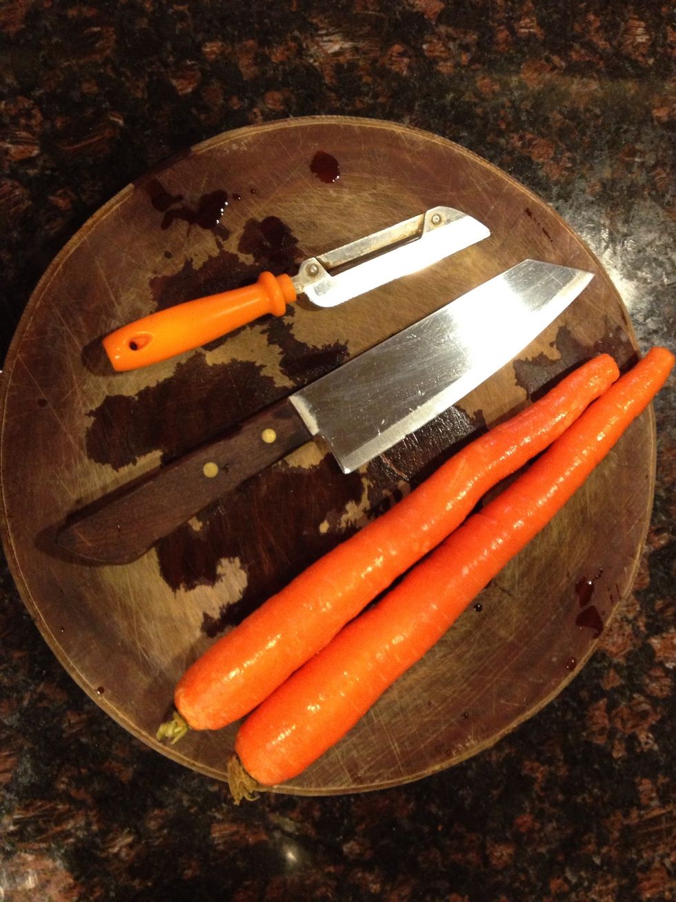 How to cut heart shaped carrots - B+C Guides